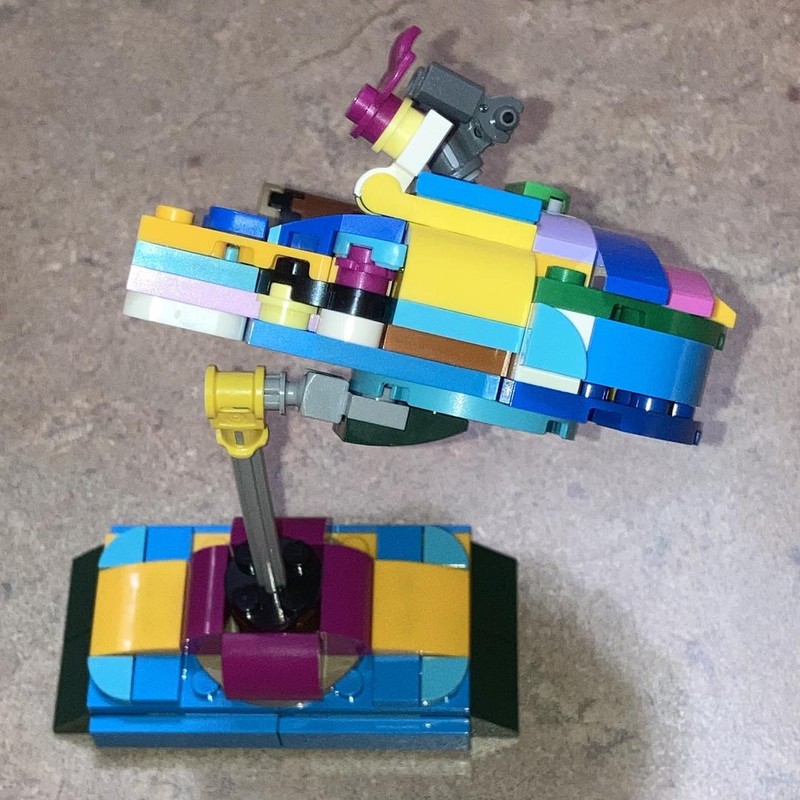 LEGO MOC Millennium Parrot by TheHaanSolo | Rebrickable - Build with LEGO