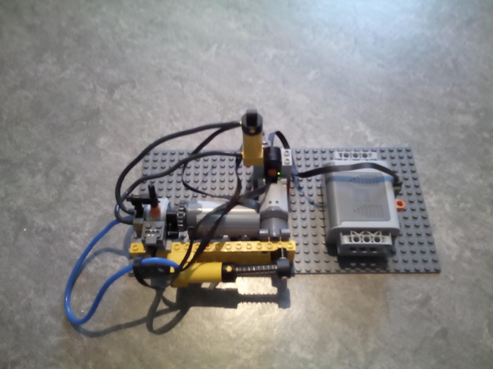 LEGO MOC Pneumatic RC switch and compressor by Simstorm | Rebrickable ...