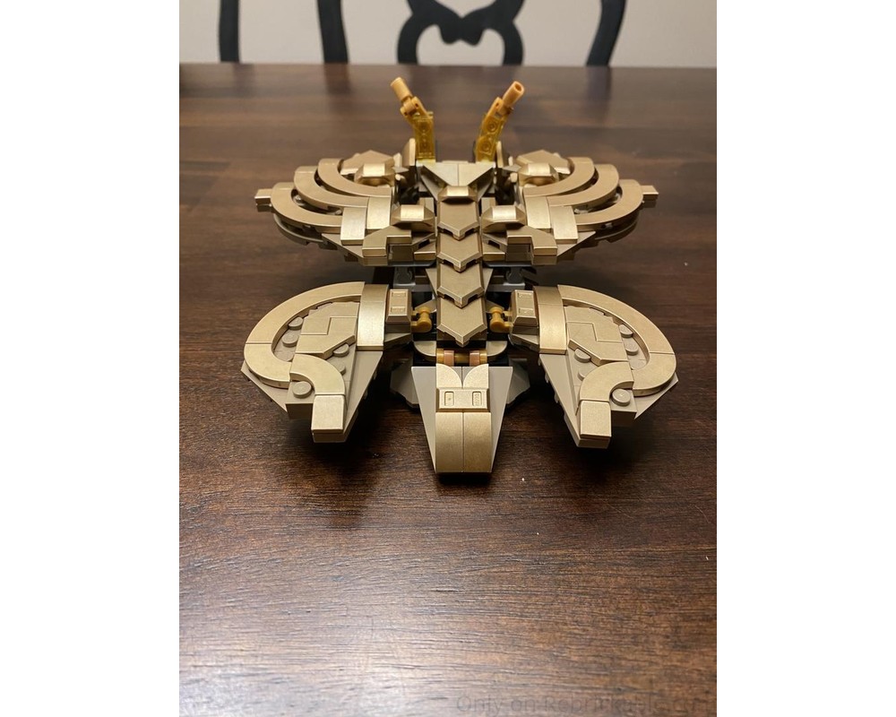 LEGO MOC 76191: Golden Butterfly (Effect) by MK4 | Rebrickable - Build ...