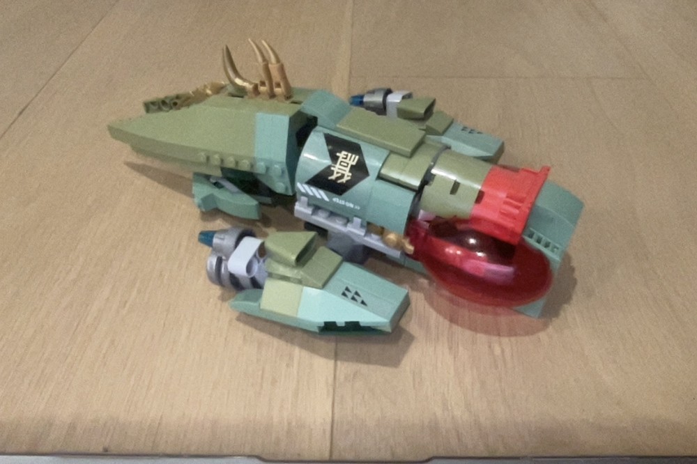 LEGO MOC Geonosian Single Pilot Bomber by MagicKarp | Rebrickable ...