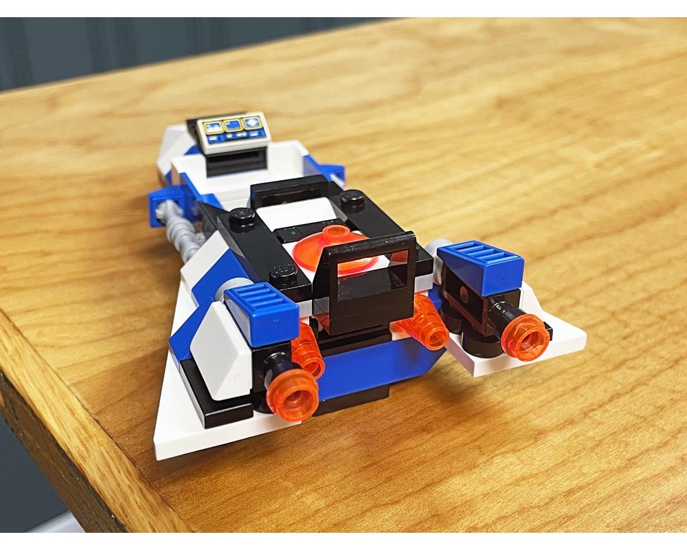 LEGO MOC Ice Planet Tundra Cruiser by hieronymus_josch | Rebrickable ...