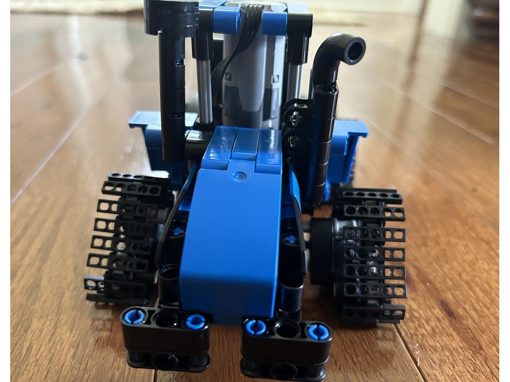 LEGO MOC-225563 New Holland T9.700 by BrickingBros | Rebrickable ...