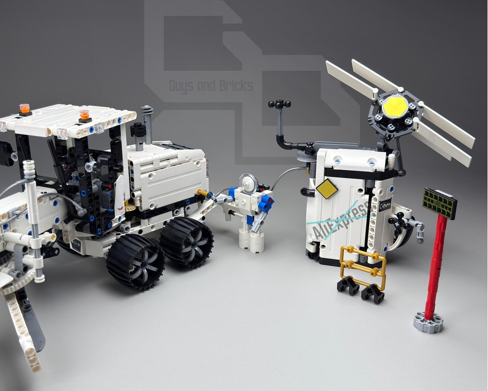 LEGO MOC Lunar Motor Grader and Energy Station by Guys and Bricks ...