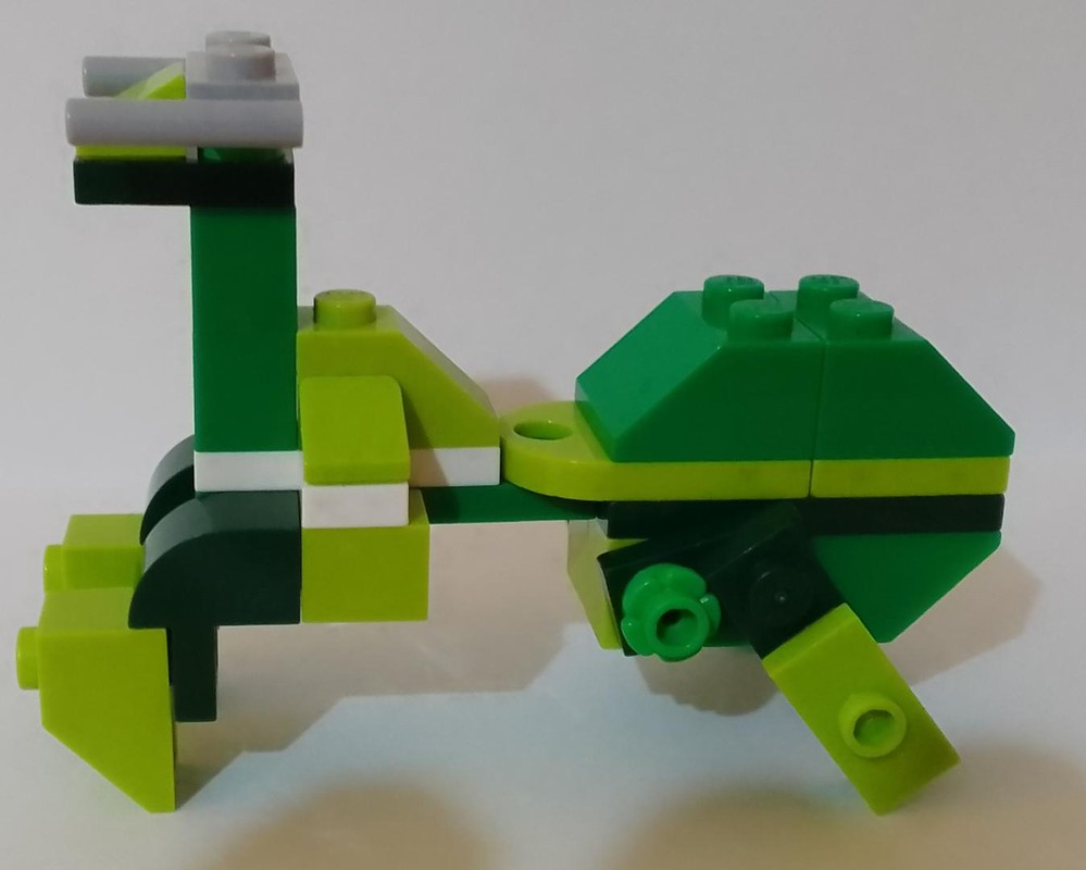 LEGO MOC-226060 Green Mantis by HotRod95 | Rebrickable - Build with LEGO