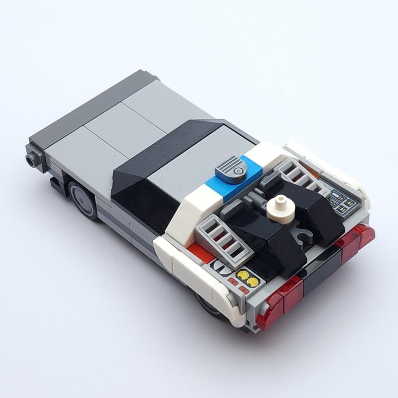 LEGO MOC Back To The Future Time Machine and Transporter by sparkart ...