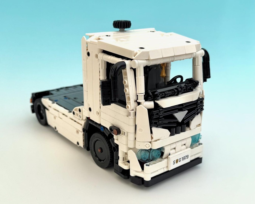 LEGO MOC European style truck by BrickHomer | Rebrickable - Build with LEGO