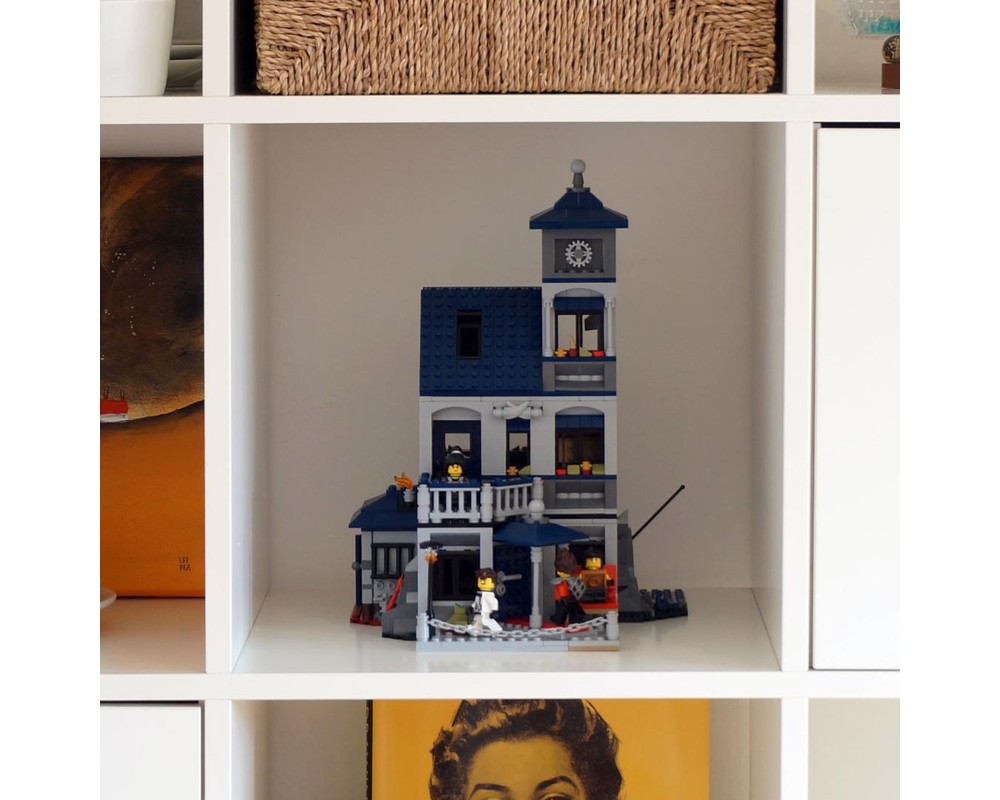 LEGO MOC 70617 Modular - Secret Hideout by peme | Rebrickable - Build ...