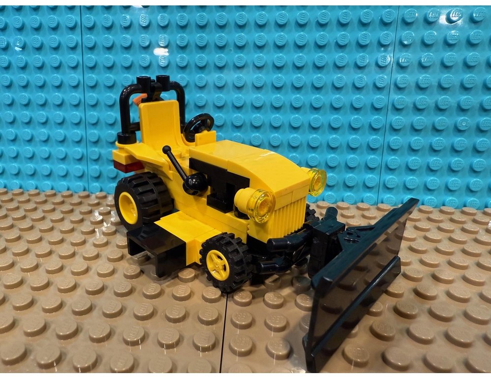 LEGO MOC Cub Cadet lawn tractor and grader blade by medleyj ...