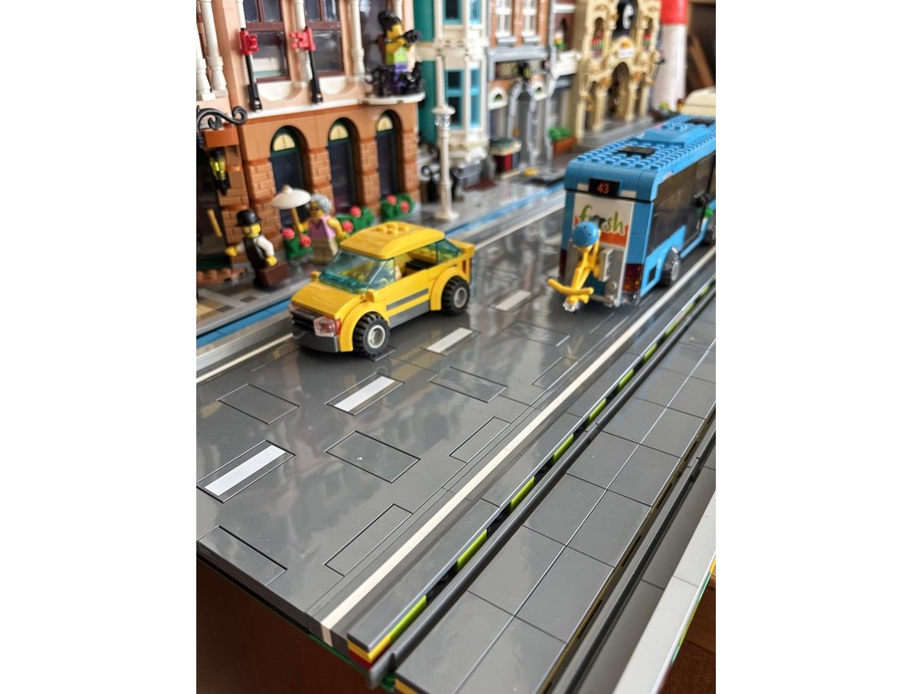 LEGO MOC Modular Road with Shoulders, Tram and Bike Lanes by otrain43 ...