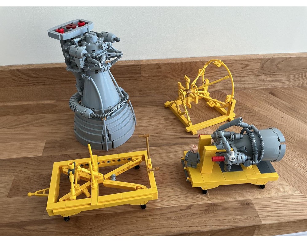 LEGO MOC Rocketdyne F1 and J2 Engines by iscatrebor | Rebrickable ...