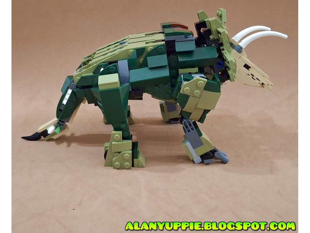 LEGO MOC Dinobot Slag / Transformer Dinosaur Triceratops using set ...
