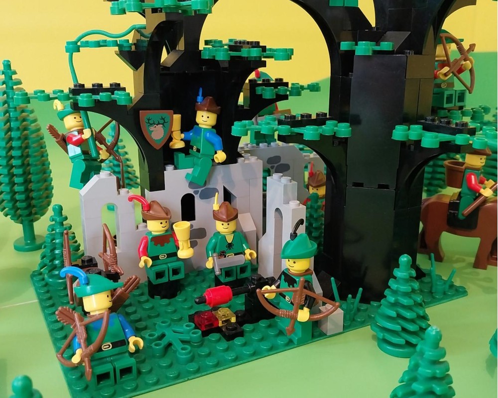 LEGO MOC Classic Castle Expansion - Forestmen - Forest Guard Post by ...