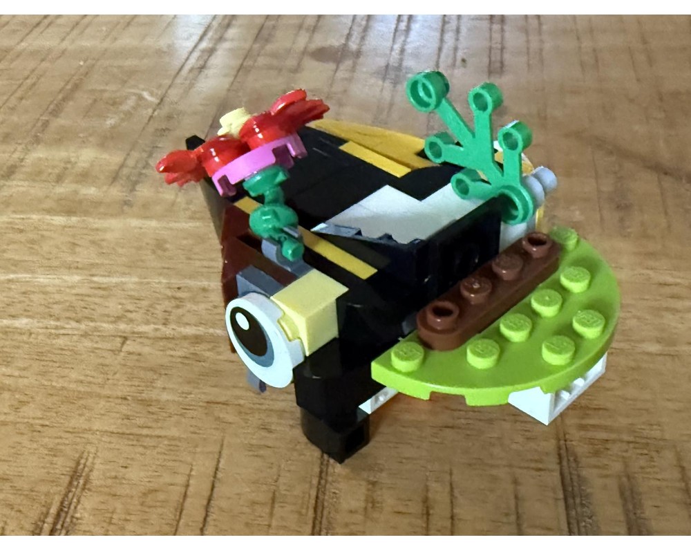 LEGO MOC Millennium Toucan (also a bird, right?) by JupiterZen ...