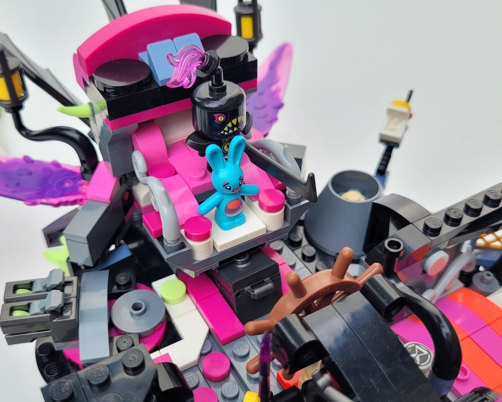 LEGO MOC-228604 Nightmare Falcon by ford4thot | Rebrickable - Build ...