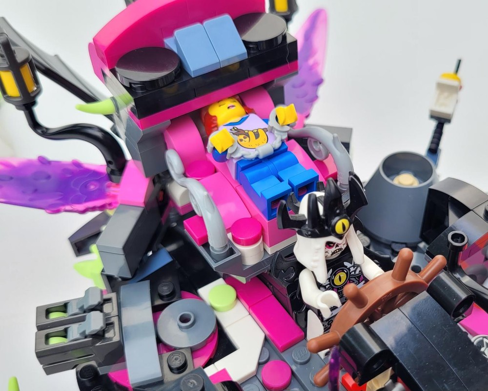 LEGO MOC-228604 Nightmare Falcon by ford4thot | Rebrickable - Build ...