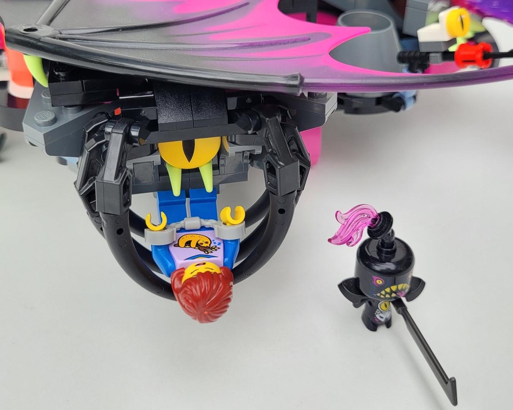 LEGO MOC-228604 Nightmare Falcon by ford4thot | Rebrickable - Build ...