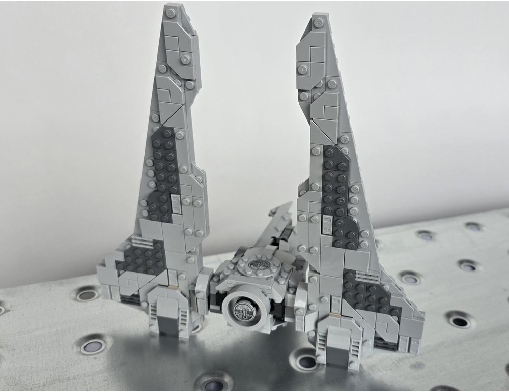 LEGO MOC Kom'rk-Class Fighter by A_Great_Builder | Rebrickable - Build ...