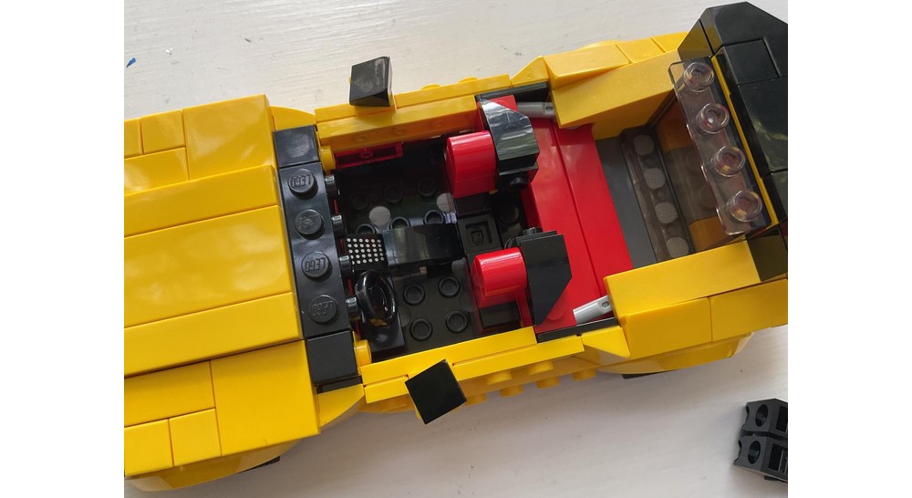 LEGO MOC BMW 5 Series Touring (G31) (76901 alt) by DRT16 | Rebrickable ...