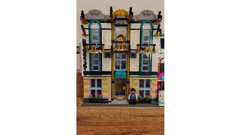 LEGO MOC-229019 31141 - Flat Main Street - Alternative build by ...