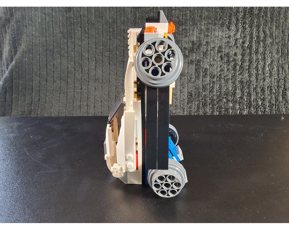 LEGO MOC 31066 Transformer by booknerd10 | Rebrickable - Build with LEGO