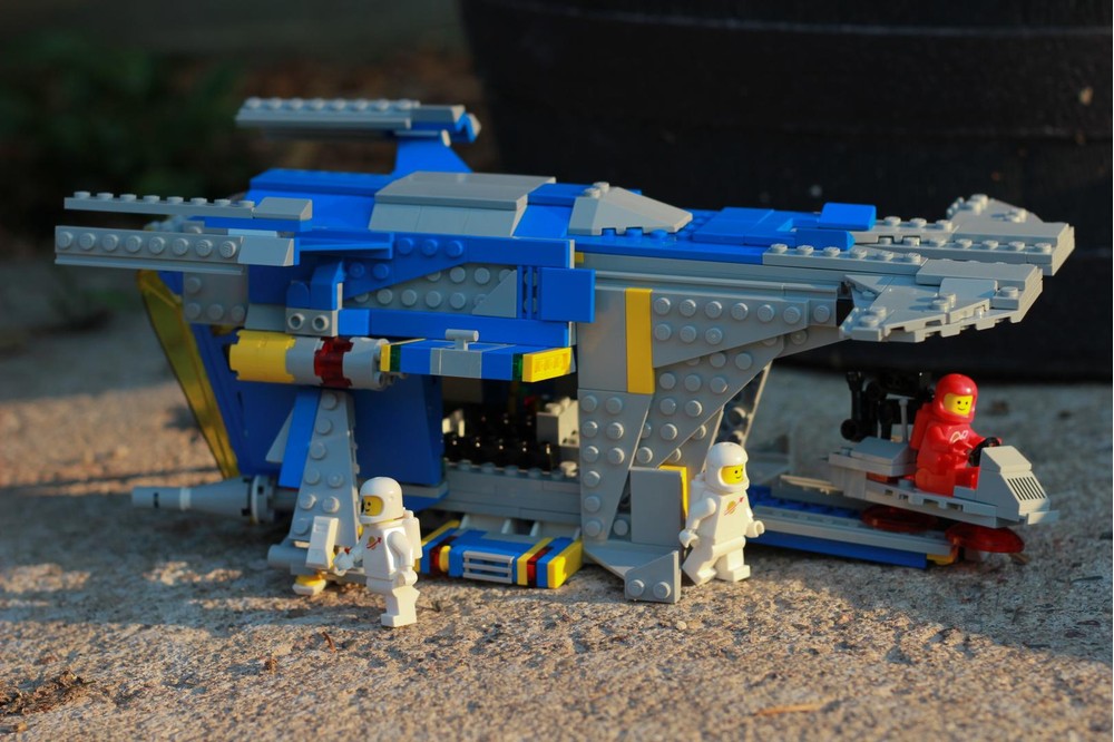 LEGO MOC-229795 Classic Space Corusaunt Police Gunship - 10497 ...