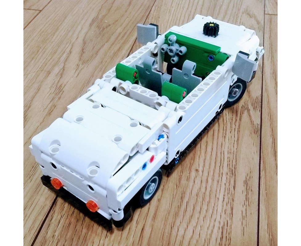 LEGO MOC 42167 Roofless Sedan by Michaels Lego Studio | Rebrickable ...