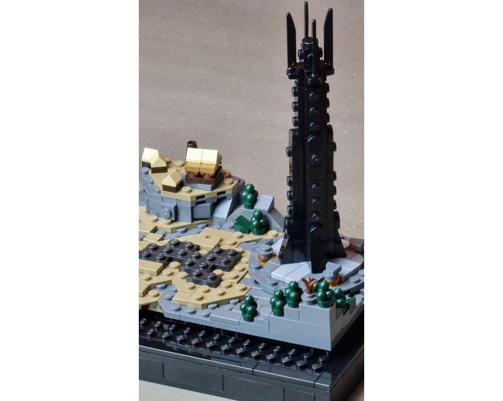 LEGO MOC LOTR - The Two Towers - Helm's Deep & Orthanc micro scale ...