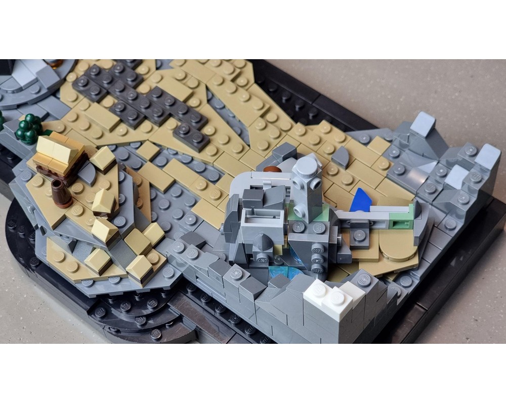 LEGO MOC LOTR - The Two Towers - Helm's Deep & Orthanc micro scale ...