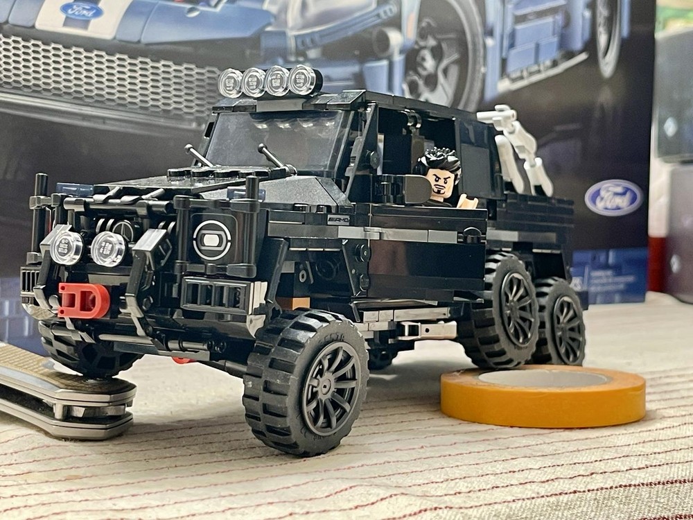 LEGO MOC Mercedes-AMG G 63 6x6 w suspension, bumper beam, and openable ...