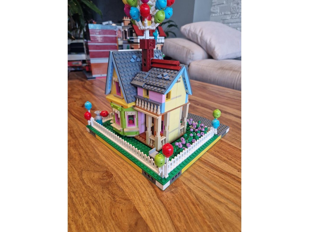 LEGO MOC-231077 Up house 43217 - back by Thomas Louis | Rebrickable ...