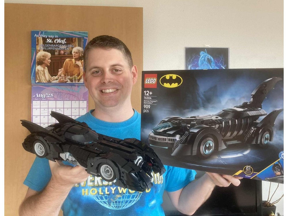 LEGO MOC-231366 1989 Batmobile 76304 Alternate Build by CreationCaravan ...