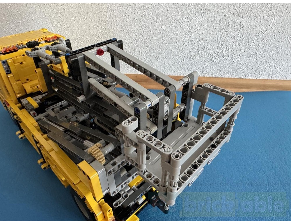 LEGO MOC-231410 Mobile Articulated Boom Lift (42009 Alternate) by ...
