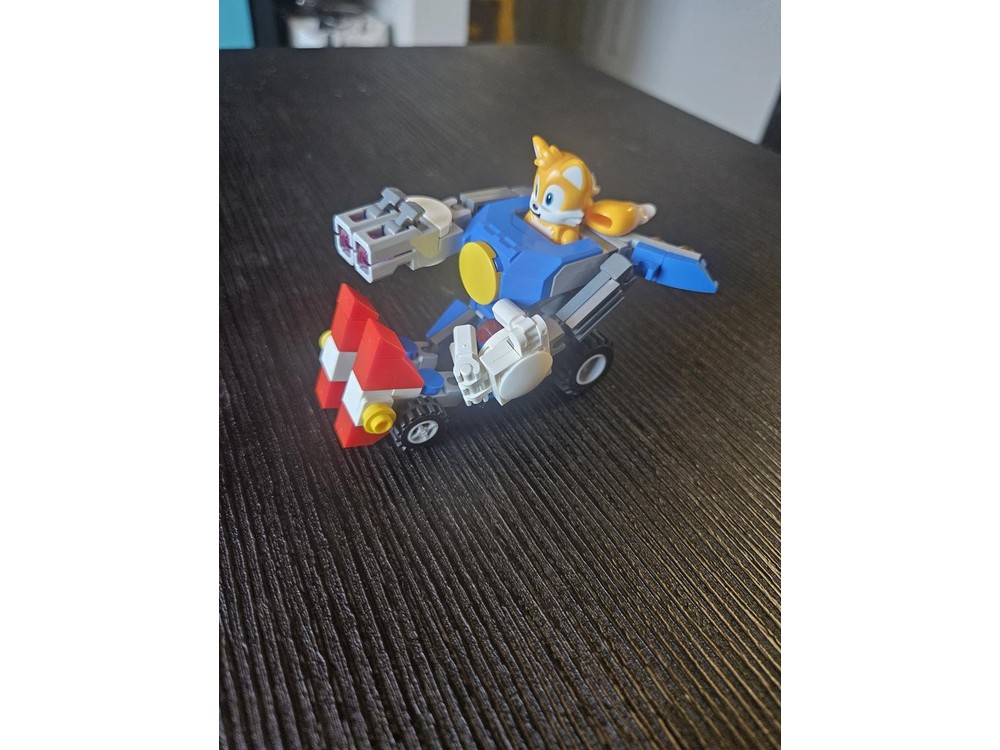 LEGO MOC-231576 Tails' Sonic-Style Mech by veriyolki | Rebrickable ...