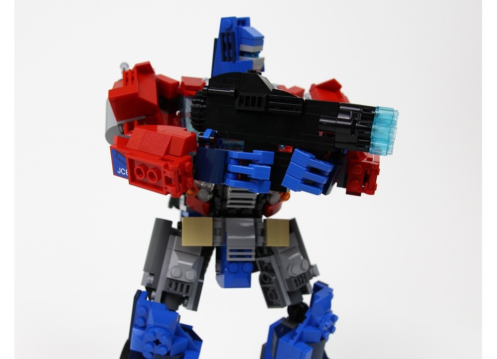 LEGO MOC Transforming Optimus Prime - G1 / Robots in Disguise inspired ...