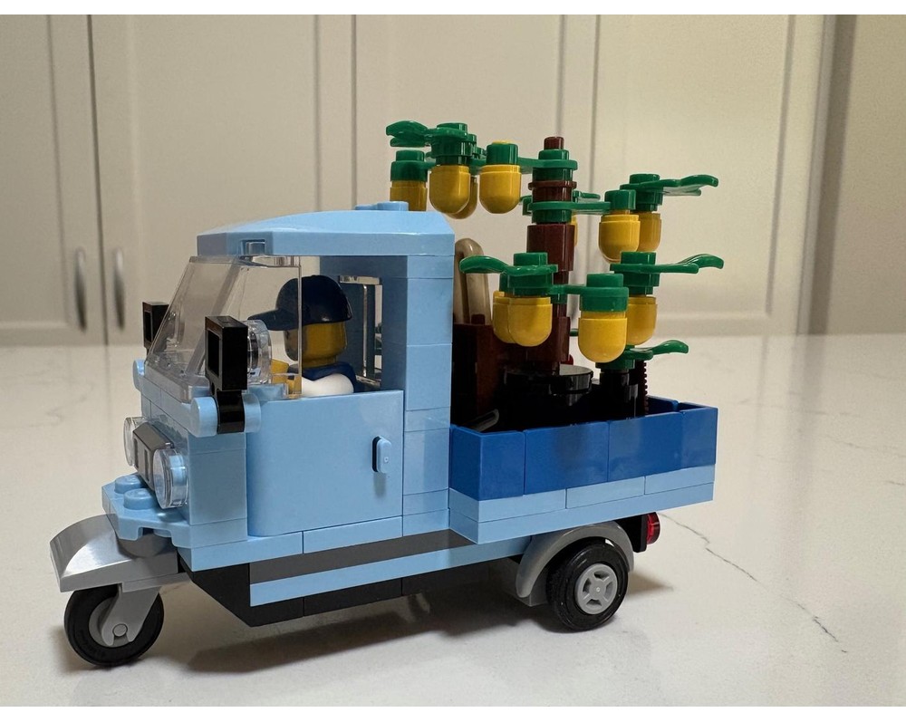 LEGO MOC-231762 5009422 Piaggio Ape Classic (revised) by AndrewG123 ...