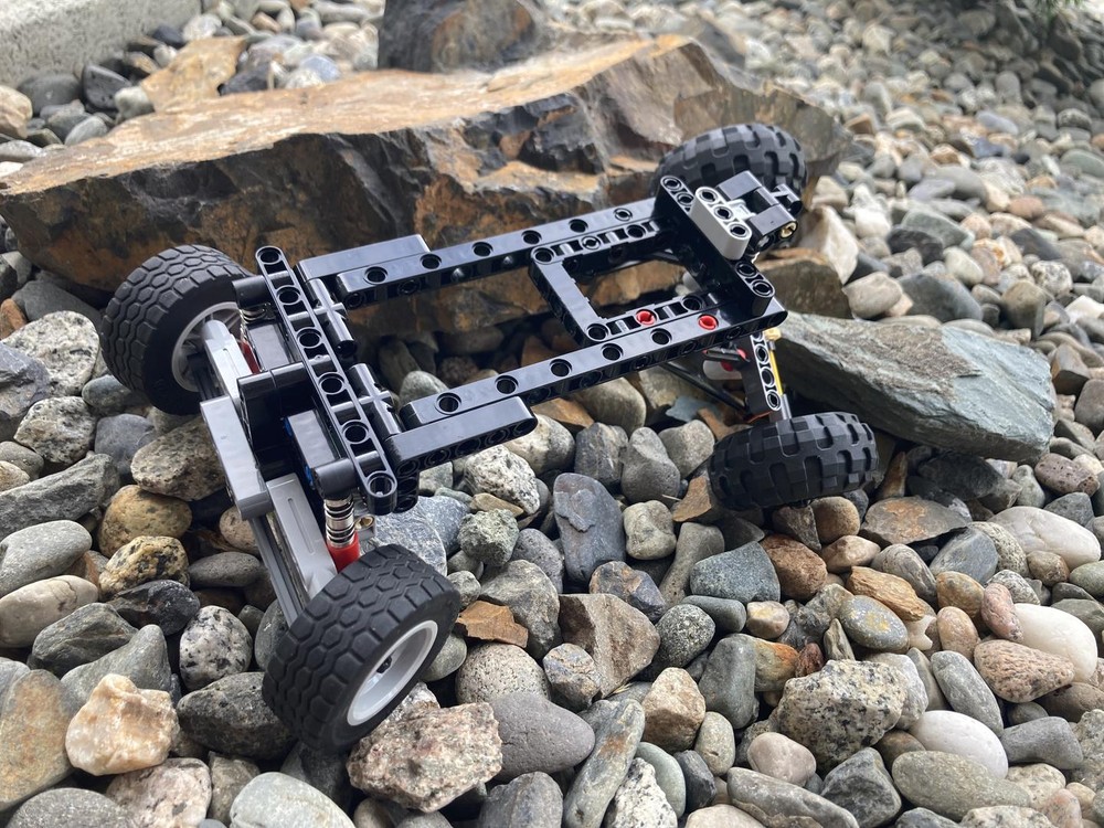 LEGO MOC Compact Chassis with 4 Link Live Axle, and Compact Steering by ...