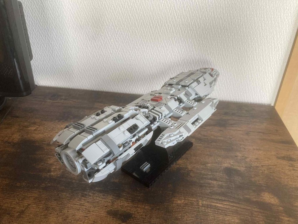 LEGO MOC 2004 Battlestar Pegasus Midi-Scale by CreationCaravan (Brad ...