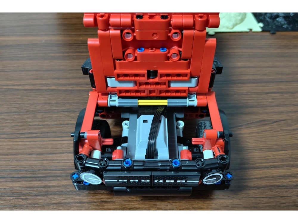 LEGO MOC [Free MOC] RC RWD 42213 by SeanSilver98 | Rebrickable - Build ...