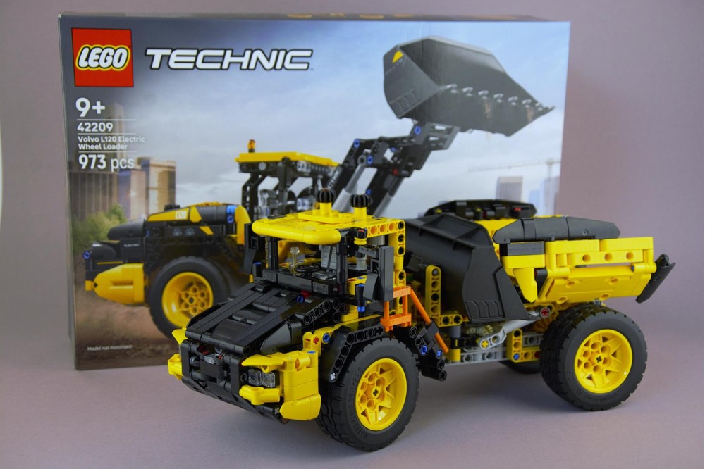 LEGO MOC-232532 Articulated Hauler - 42209 B model custom alternate by ...