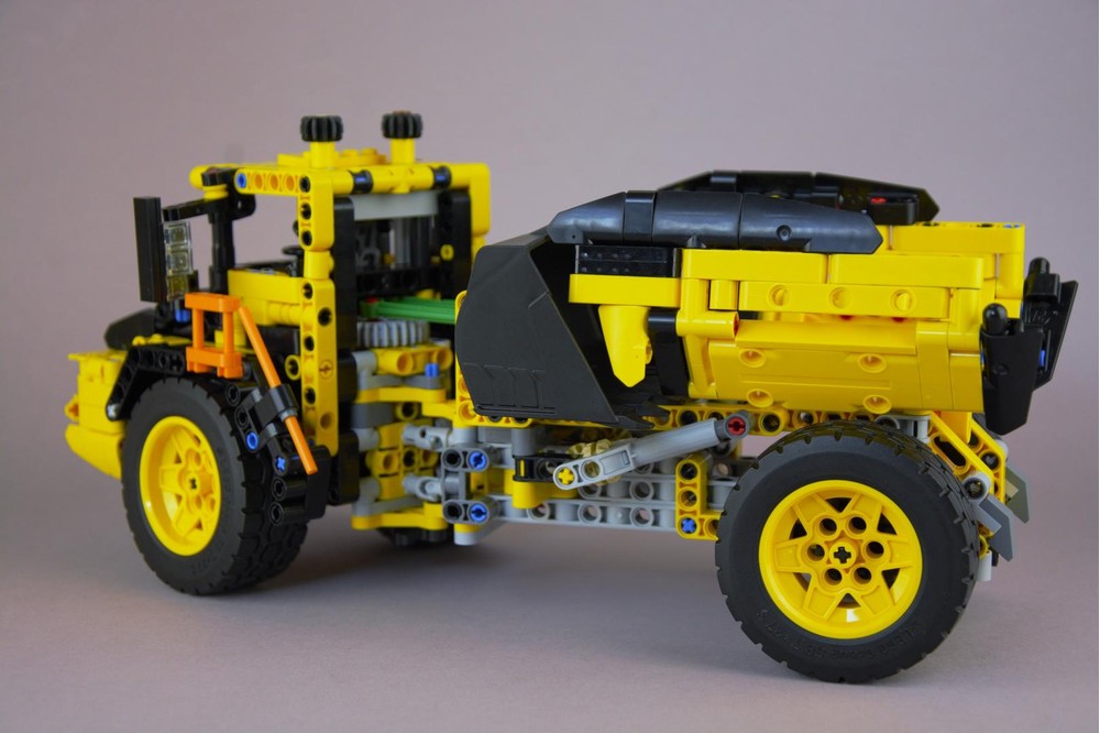 LEGO MOC-232532 Articulated Hauler - 42209 B model custom alternate by ...