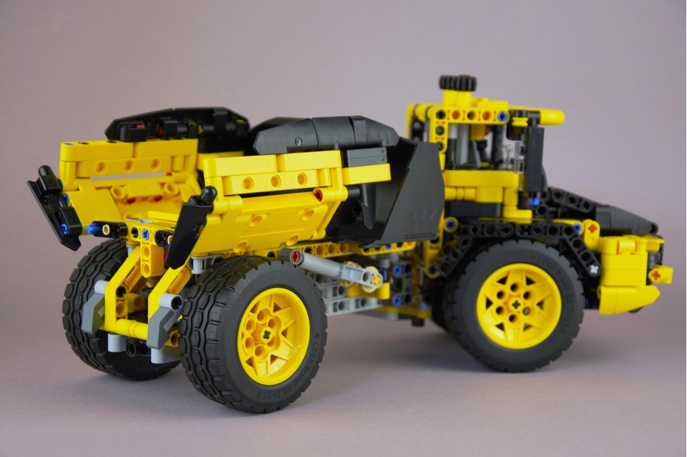 LEGO MOC-232532 Articulated Hauler - 42209 B model custom alternate by ...