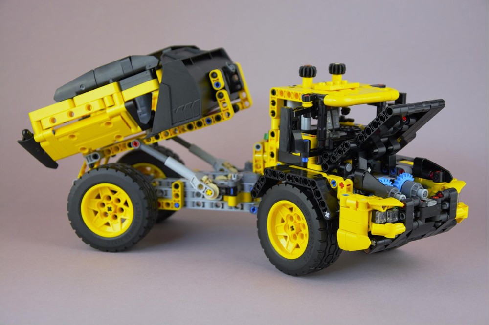 LEGO MOC-232532 Articulated Hauler - 42209 B model custom alternate by ...