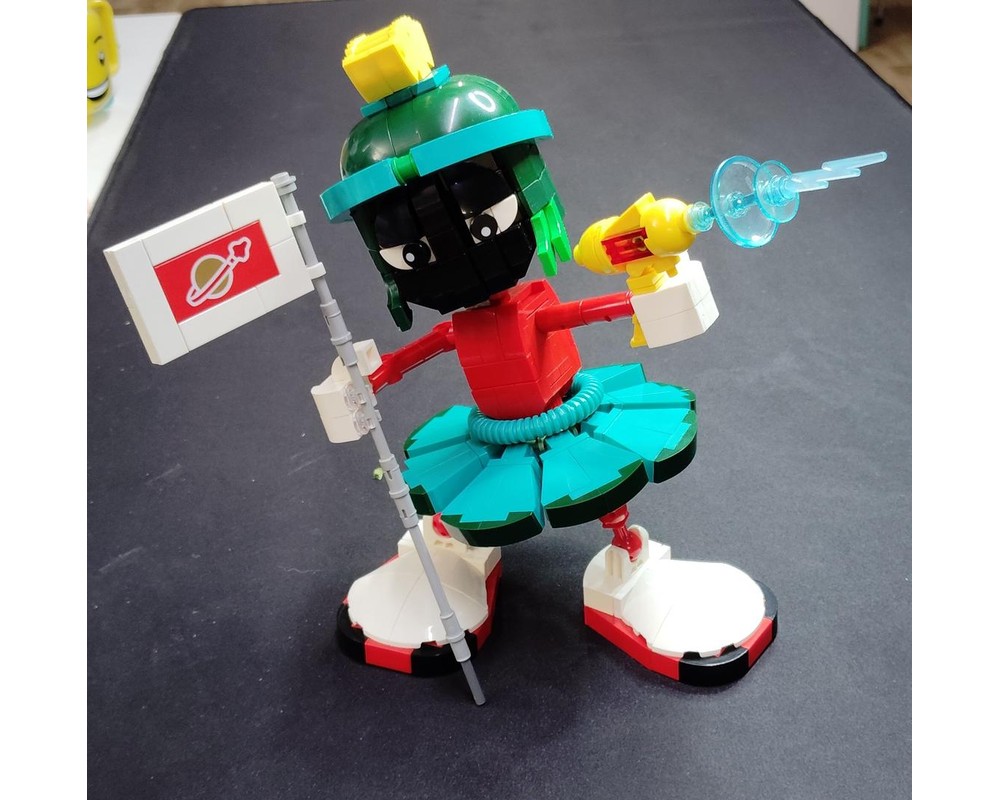 LEGO MOC Marvin the Martian by Dbricks238 | Rebrickable - Build with LEGO