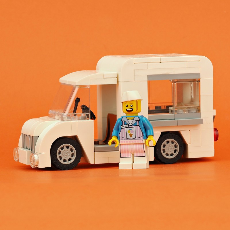 LEGO MOC Ice Cream Van by De_Marco | Rebrickable - Build with LEGO