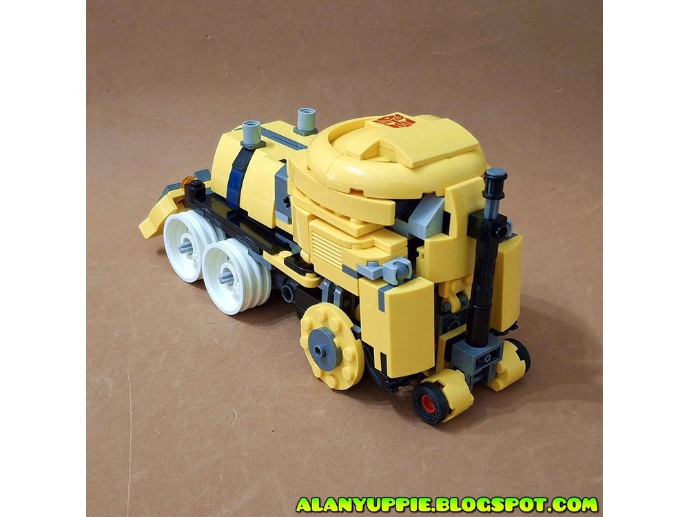 LEGO MOC-233203 Transformer Bumblebee (Hearts of Steel ) / train ...