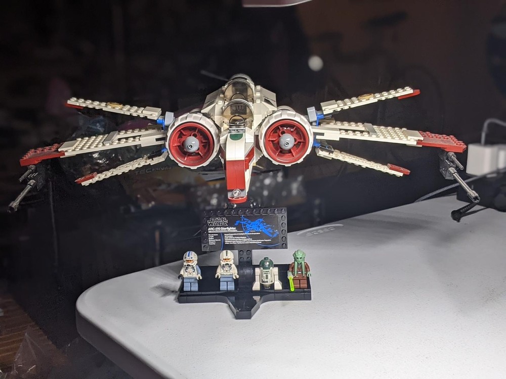 LEGO MOC 8088 / 7259 / 75402 ARC-170 Display Stand by ...