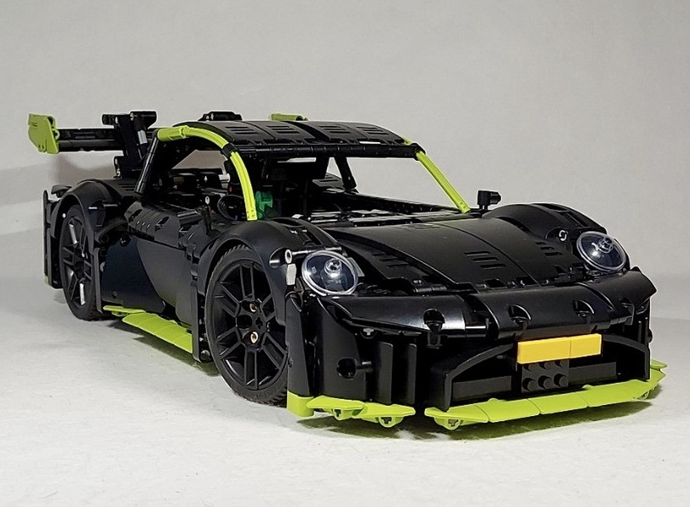 LEGO MOC-233912 Porsche GT3 RS by TRXRic | Rebrickable - Build with LEGO