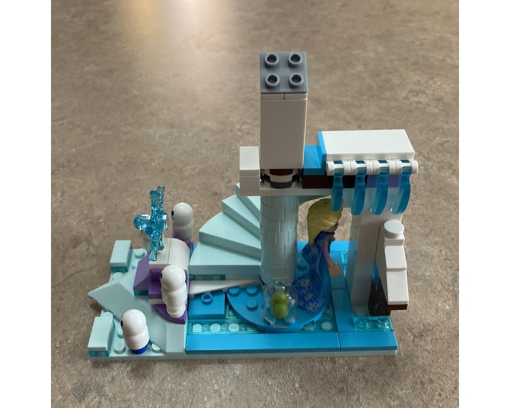 LEGO MOC Frozen Falcon by TheHaanSolo | Rebrickable - Build with LEGO