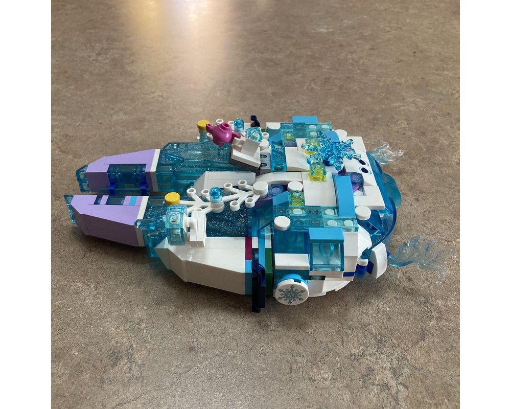 LEGO MOC Frozen Falcon by TheHaanSolo | Rebrickable - Build with LEGO