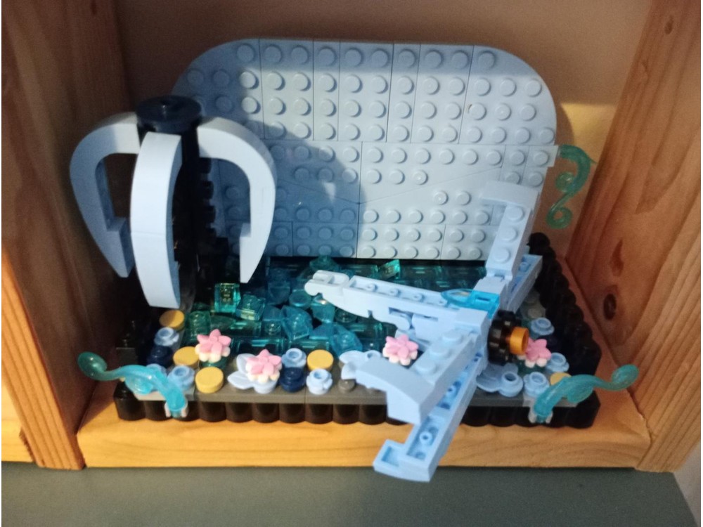 LEGO MOC Crash Landing!! by faint_range14 | Rebrickable - Build with LEGO